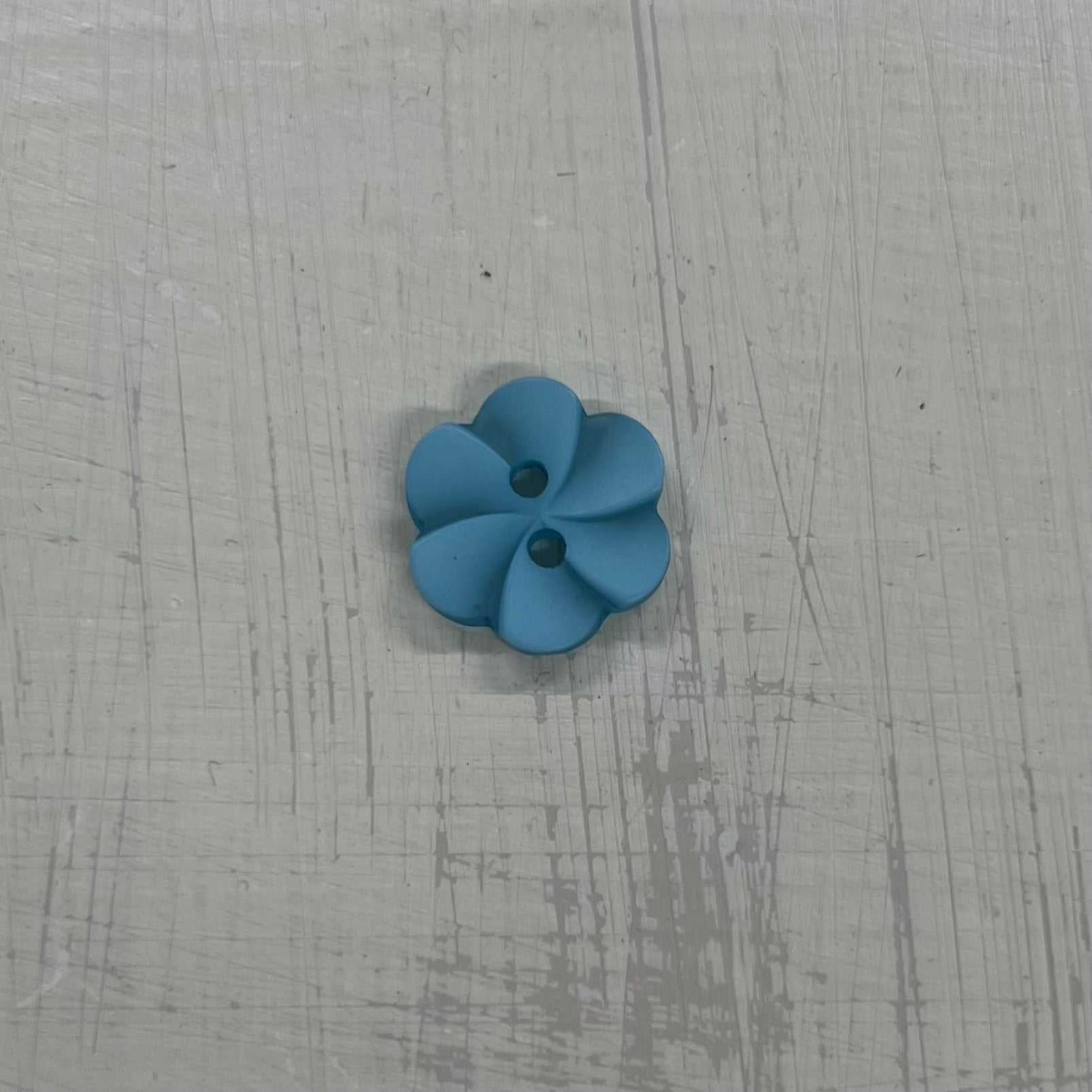 Buttons Flower Light Blue - 15mm - Knitting Supplies - Wild & Woolly Yarns