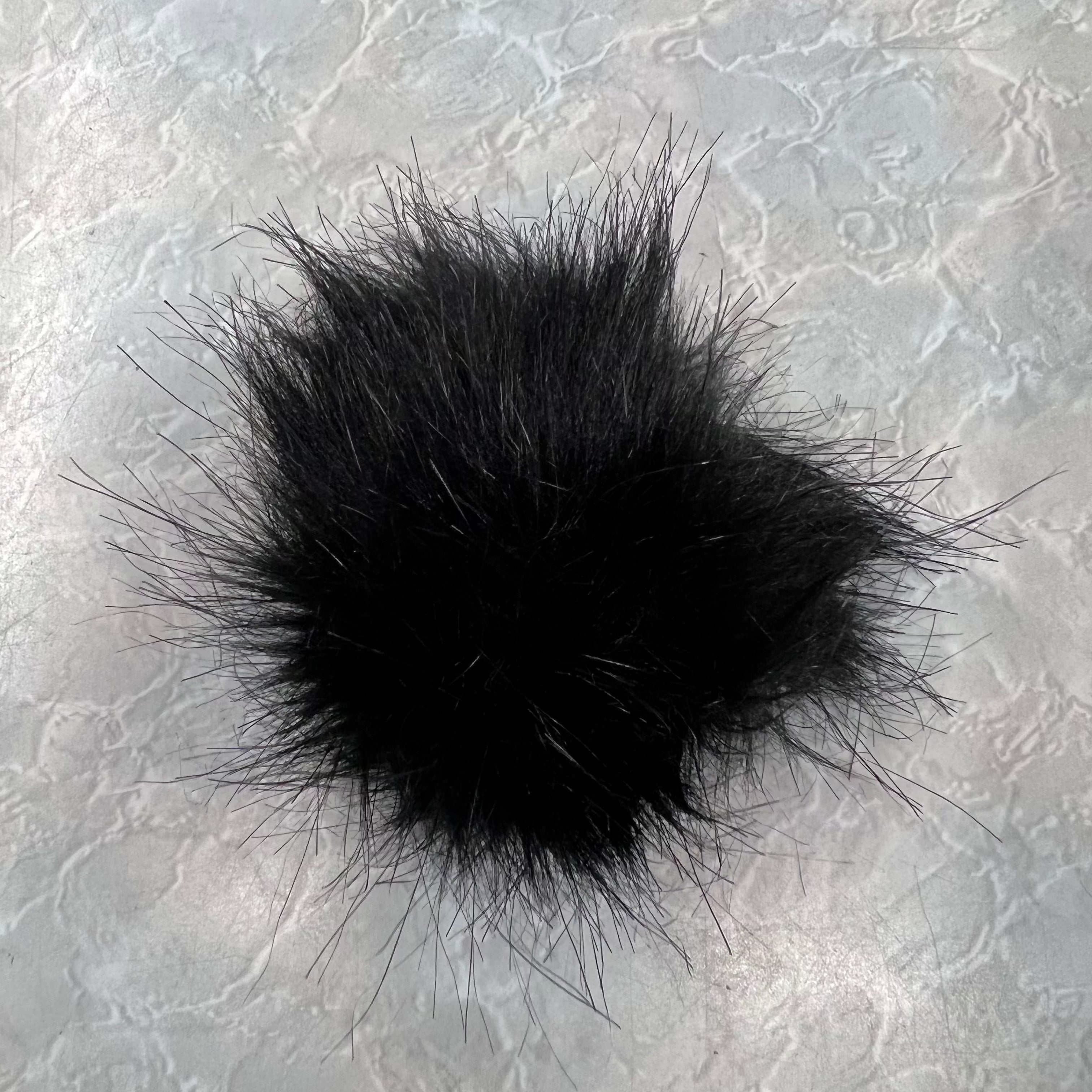 Wild and Woolly Yarns Pom Poms - Medium (6cm) Snap Fastener - Wild ...