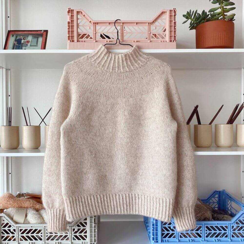 Novice Sweater Knitting Pattern - PetiteKnit | Seamless Top Down Design ...
